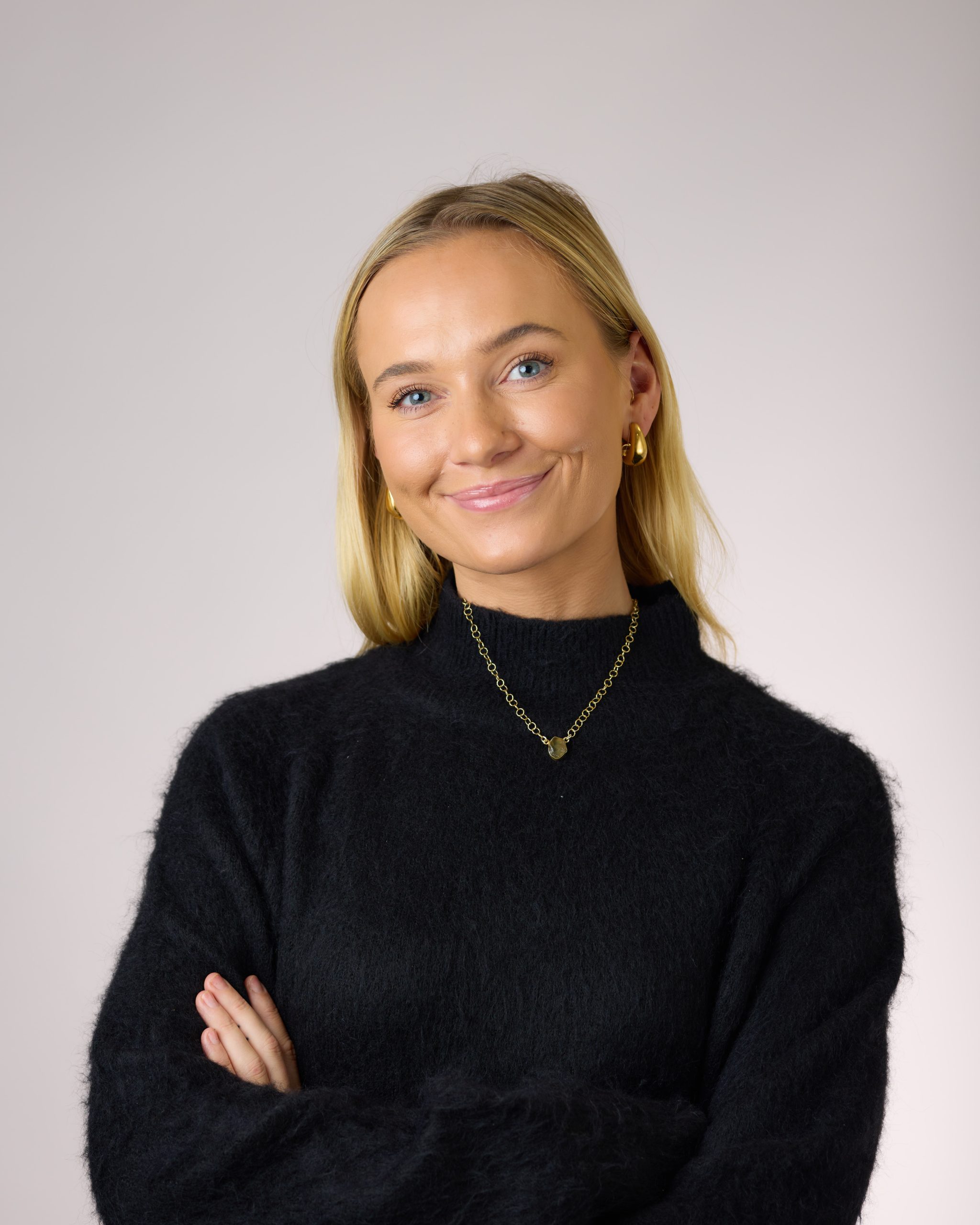 Issy Nash - Rock Group